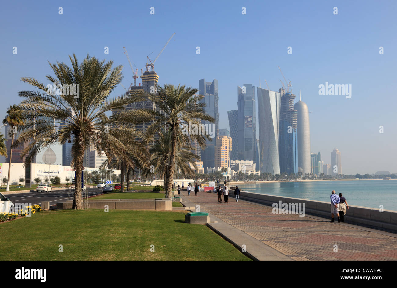 Doha corniche hi-res stock photography and images - Alamy