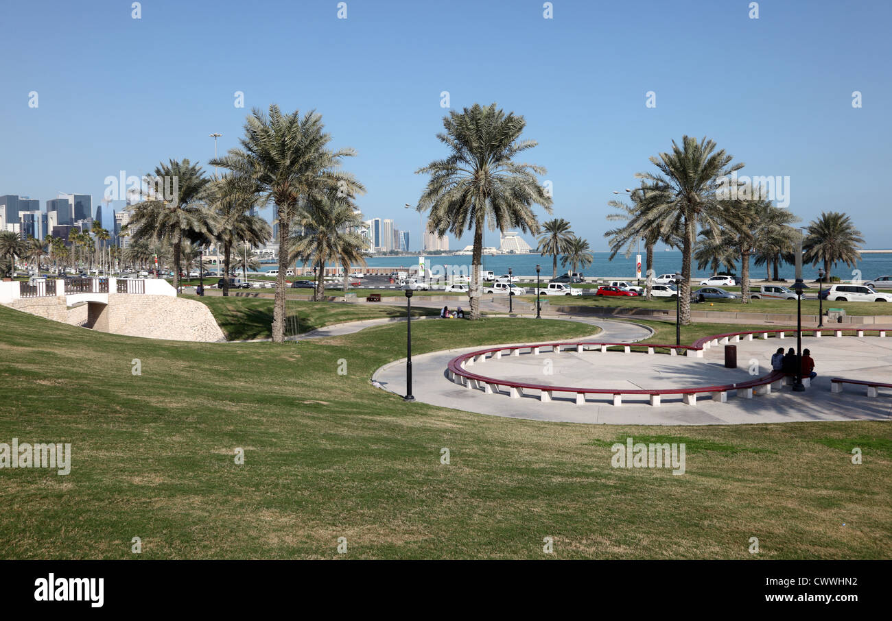 Qatar green hi-res stock photography and images - Alamy