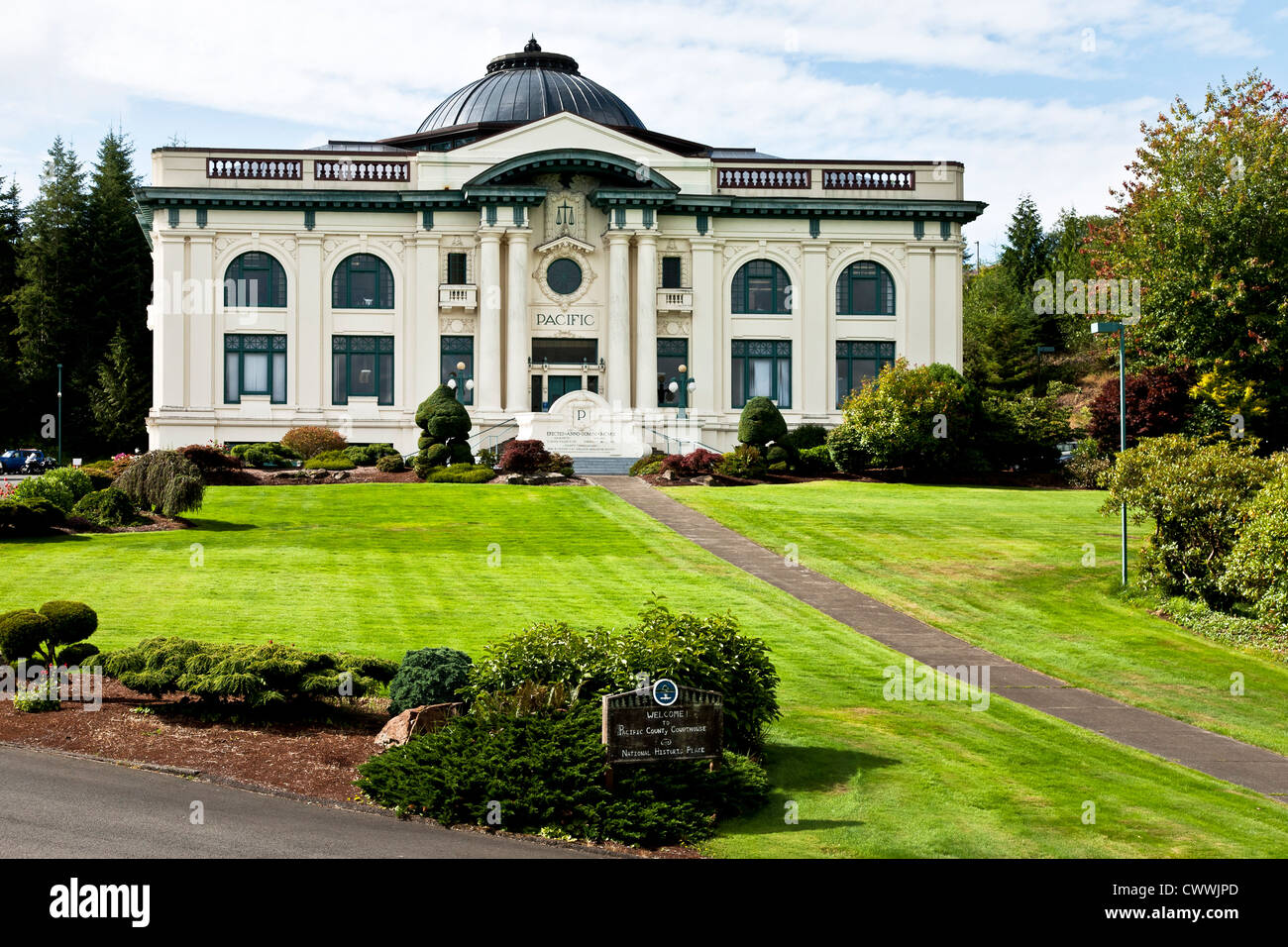 view of magnificent 1910 Beaux Arts facade Pacific County Courthouse ...