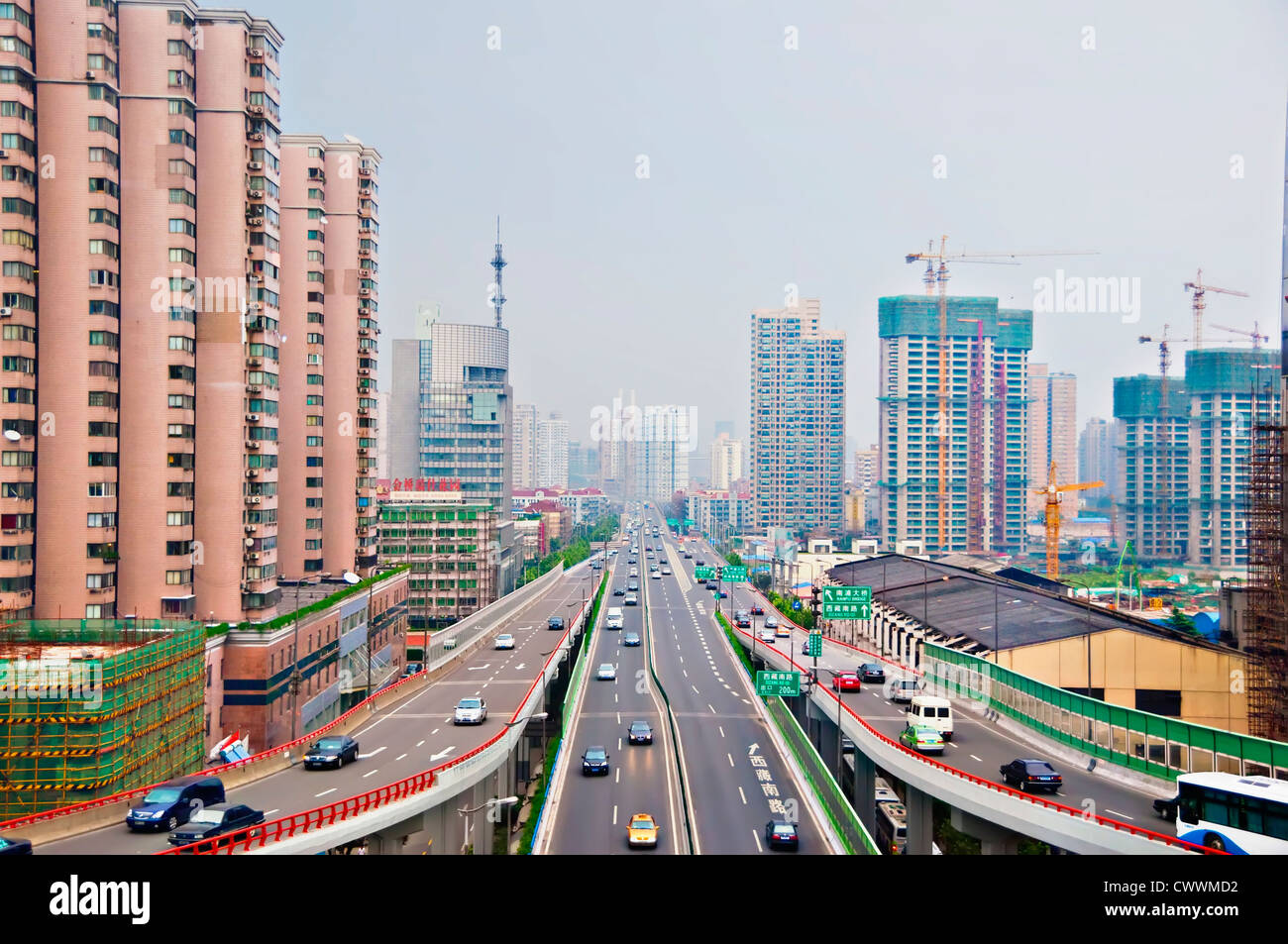 Highly urbanized city hi-res stock photography and images - Alamy