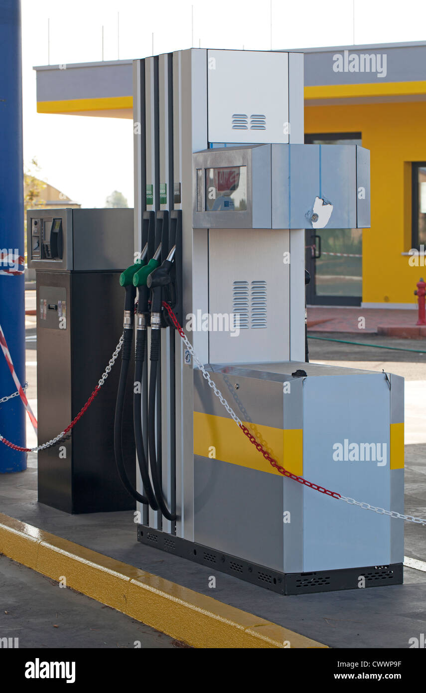Gasstation hi-res stock photography and images - Alamy