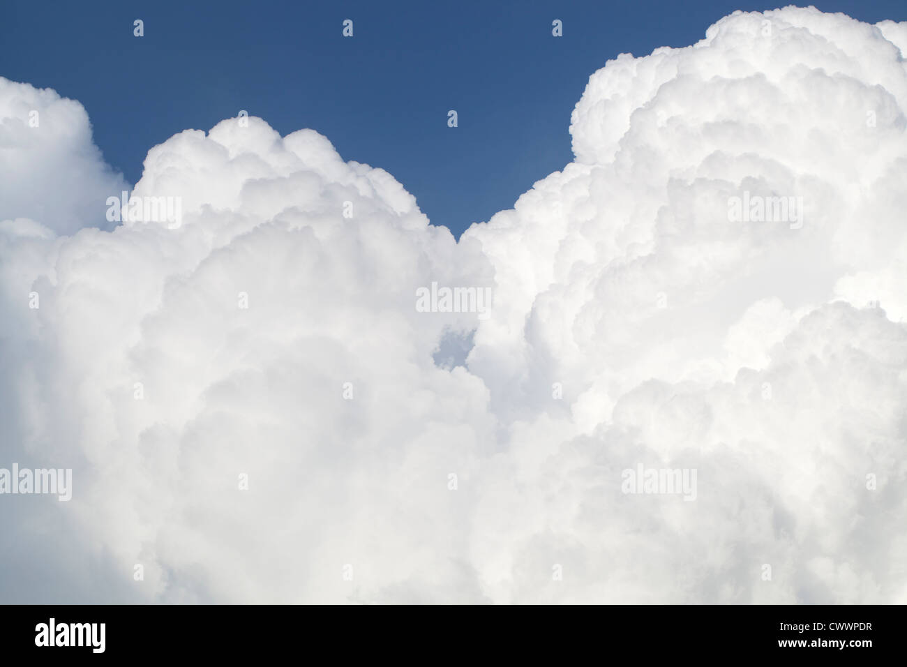Beautiful cloud formations scenic hi-res stock photography and images ...