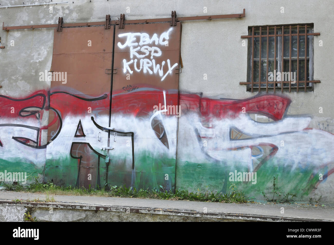 Graffiti on wall building hi-res stock photography and images - Alamy