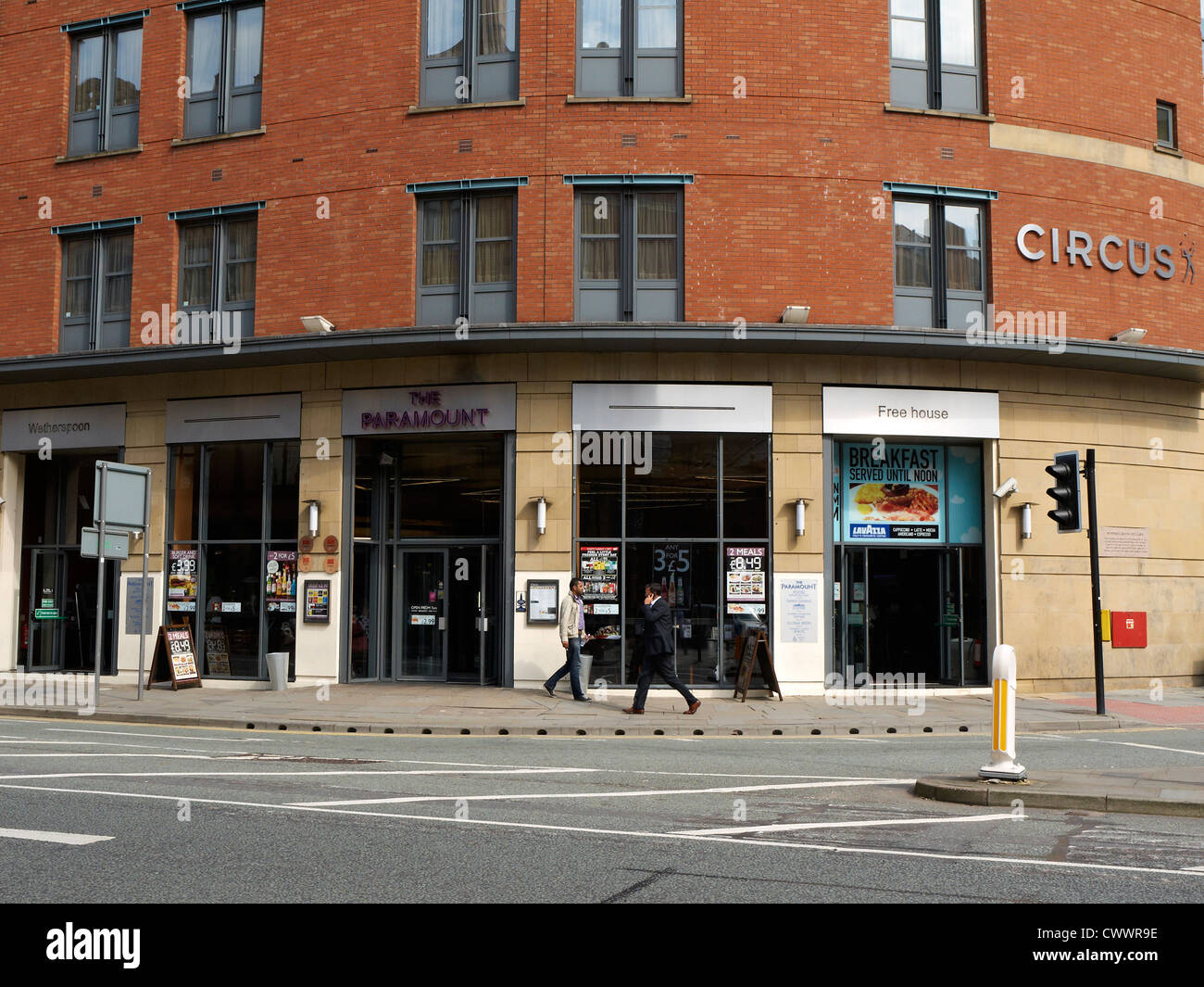 Paramount restaurant hi-res stock photography and images - Alamy