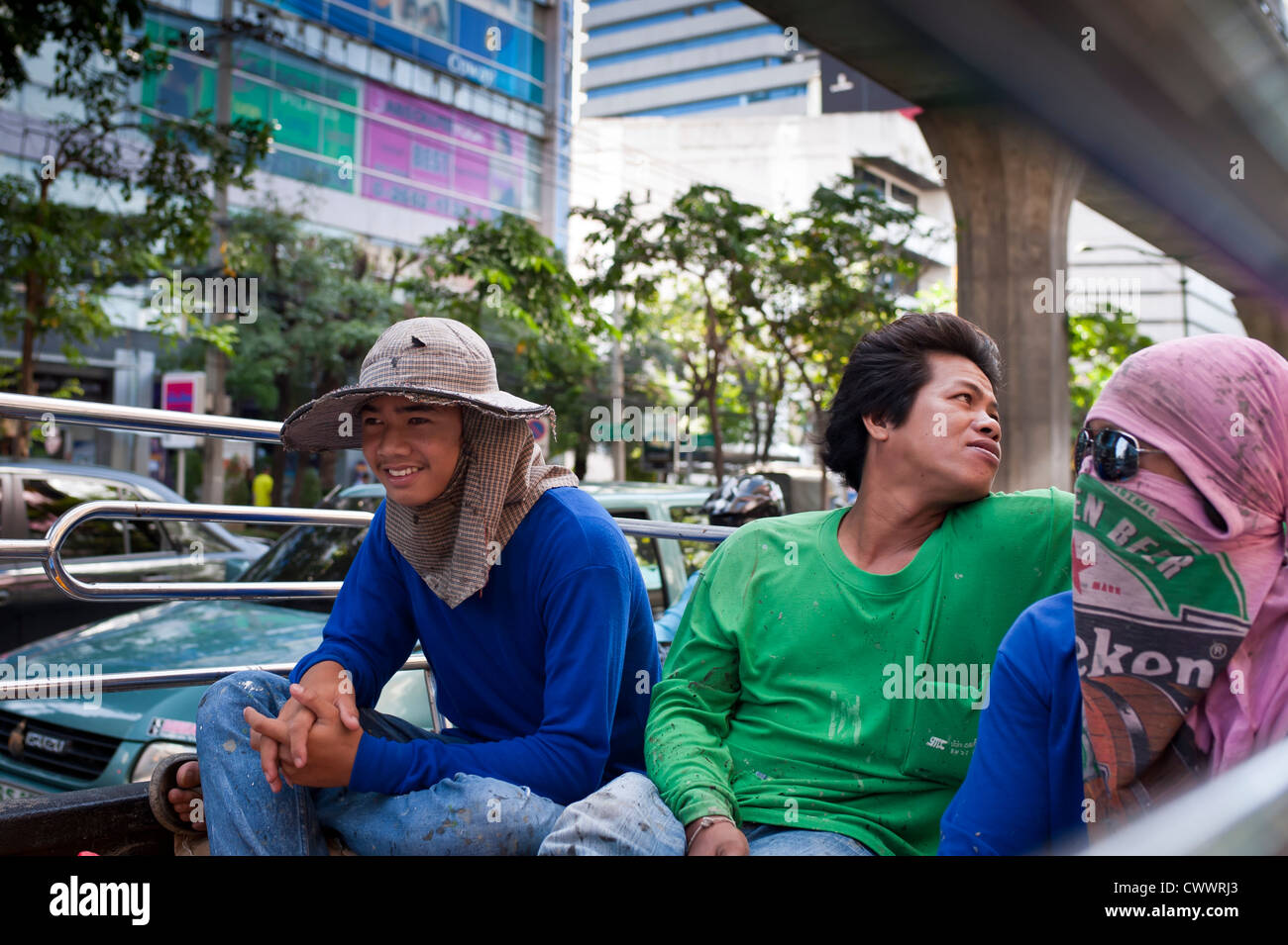 Workers taking a break, Bangkok Stock Photo - Alamy