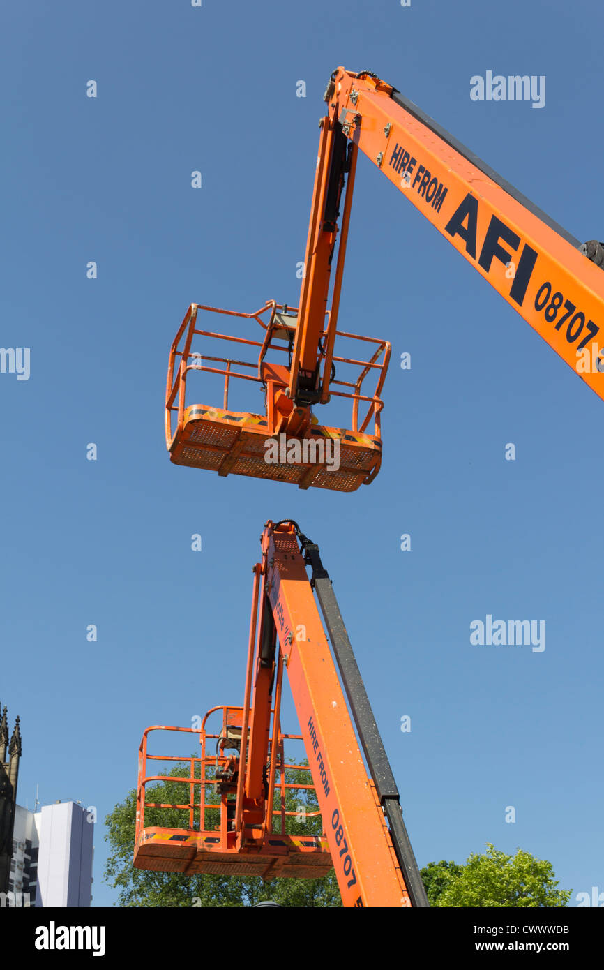 Orange pickers hi-res stock photography and images - Alamy