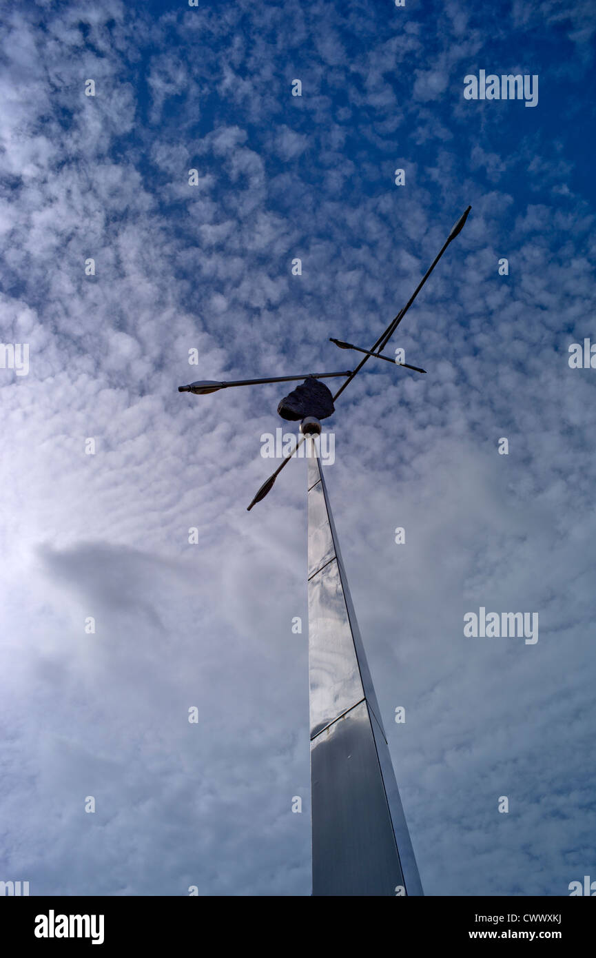 Plinth and arrows sculpture Cambridge Stock Photo - Alamy
