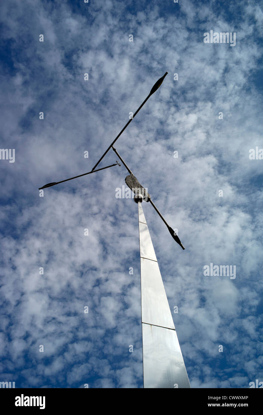 Plinth and arrows sculpture Cambridge Stock Photo - Alamy
