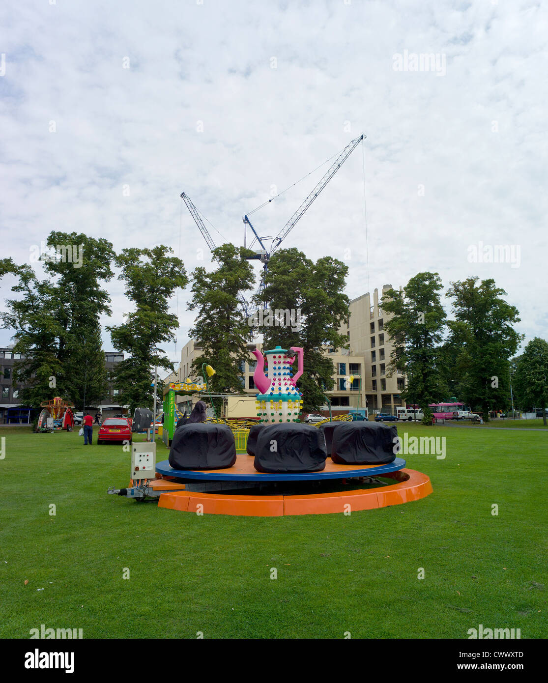 Childrens roundabout hi-res stock photography and images - Alamy