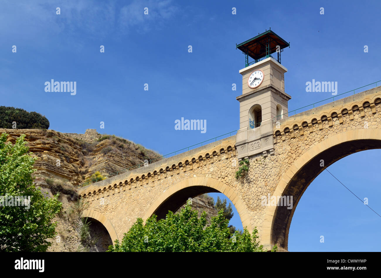 Saint chamas provence hi-res stock photography and images - Alamy