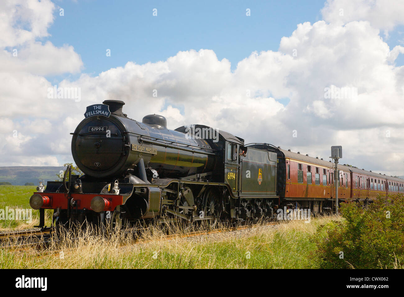 LNER Class K4 2-6-0 'The Great Marquess' steam train near Duncowfold ...