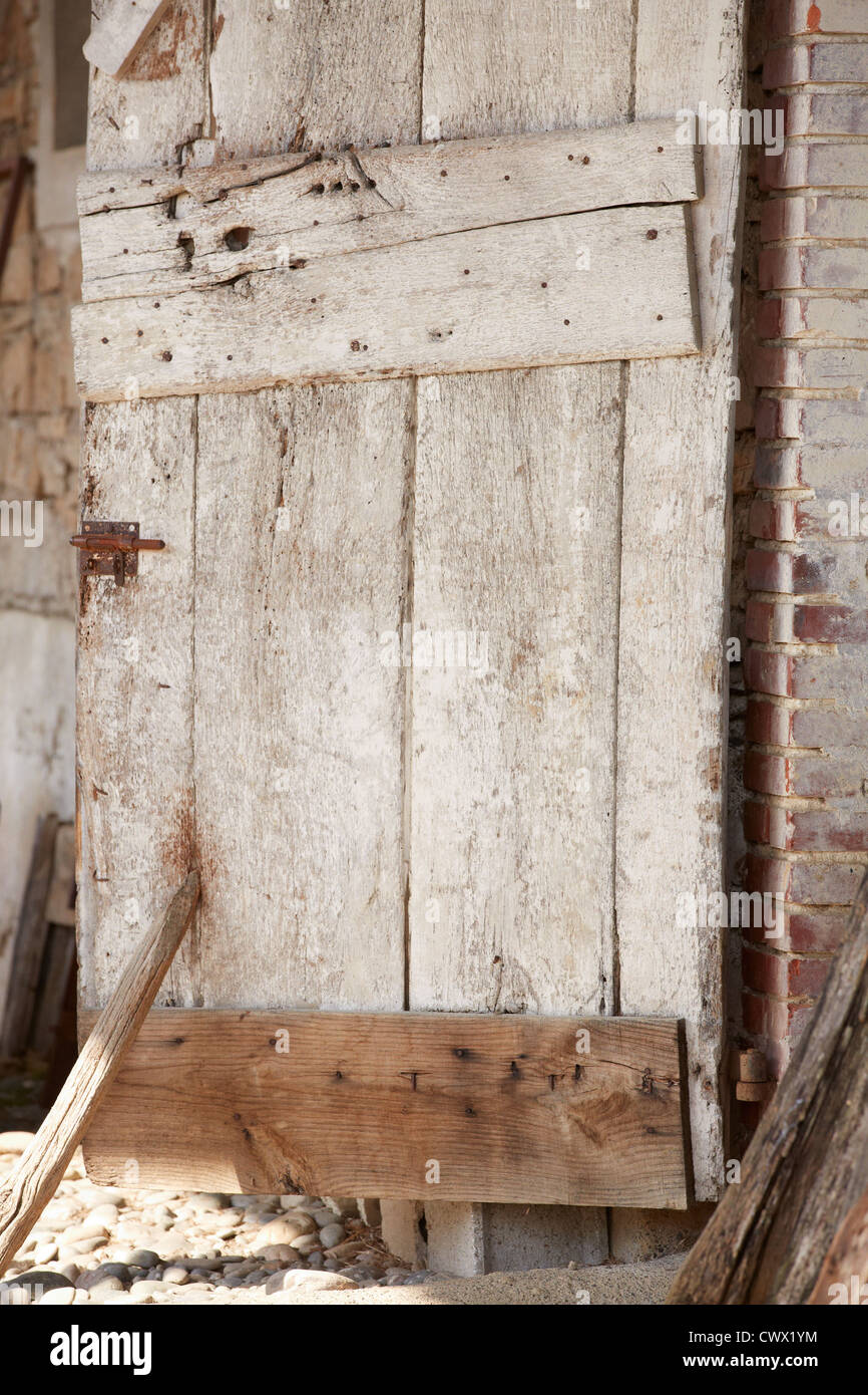 Old stable door hi-res stock photography and images - Alamy