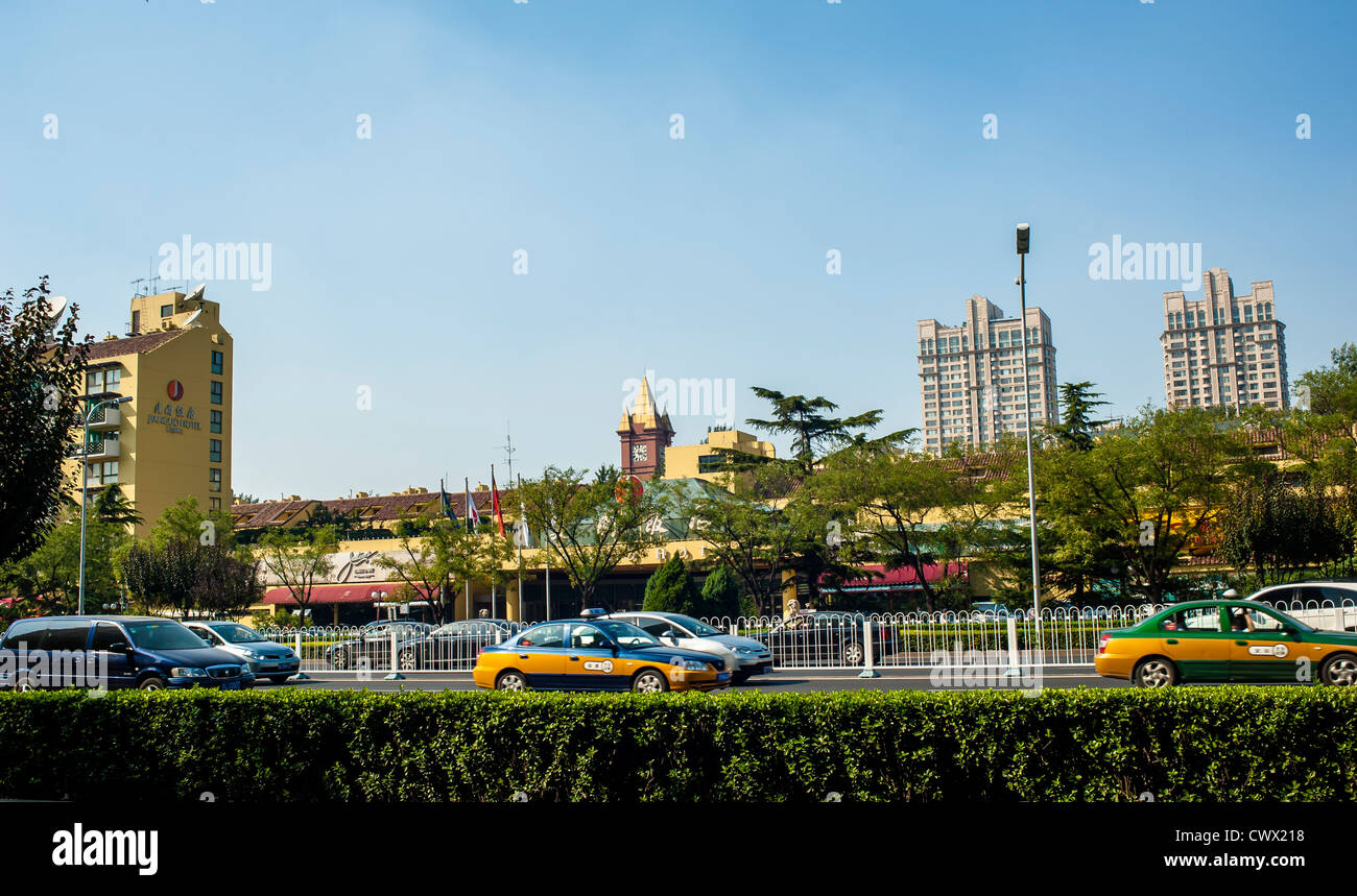 Jianguo Hotel on Chang'an Avenue in Beijing, the first JV hotel in ...