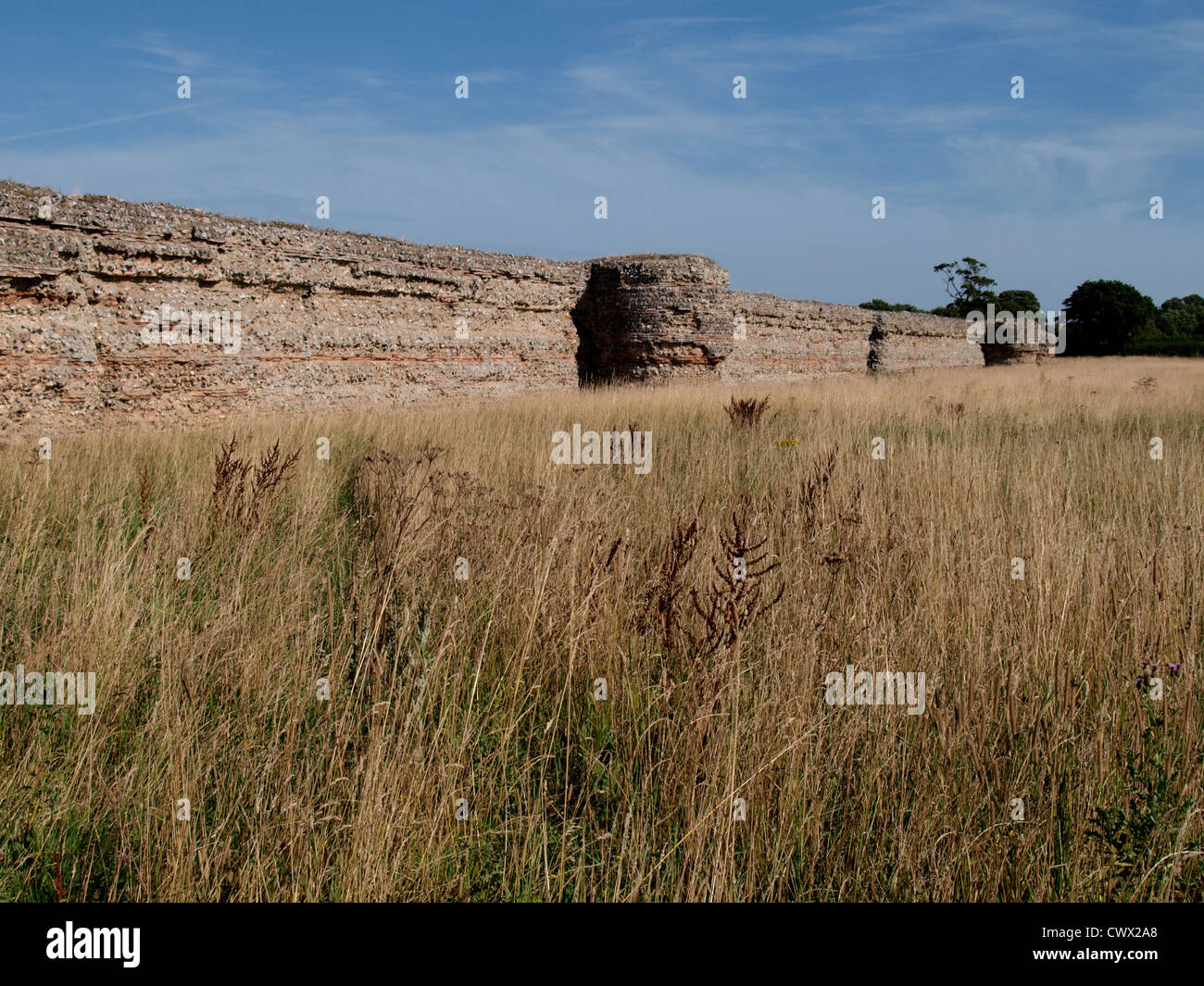 Roman Fort, Burgh Castle, Norfolk, UK Stock Photo - Alamy