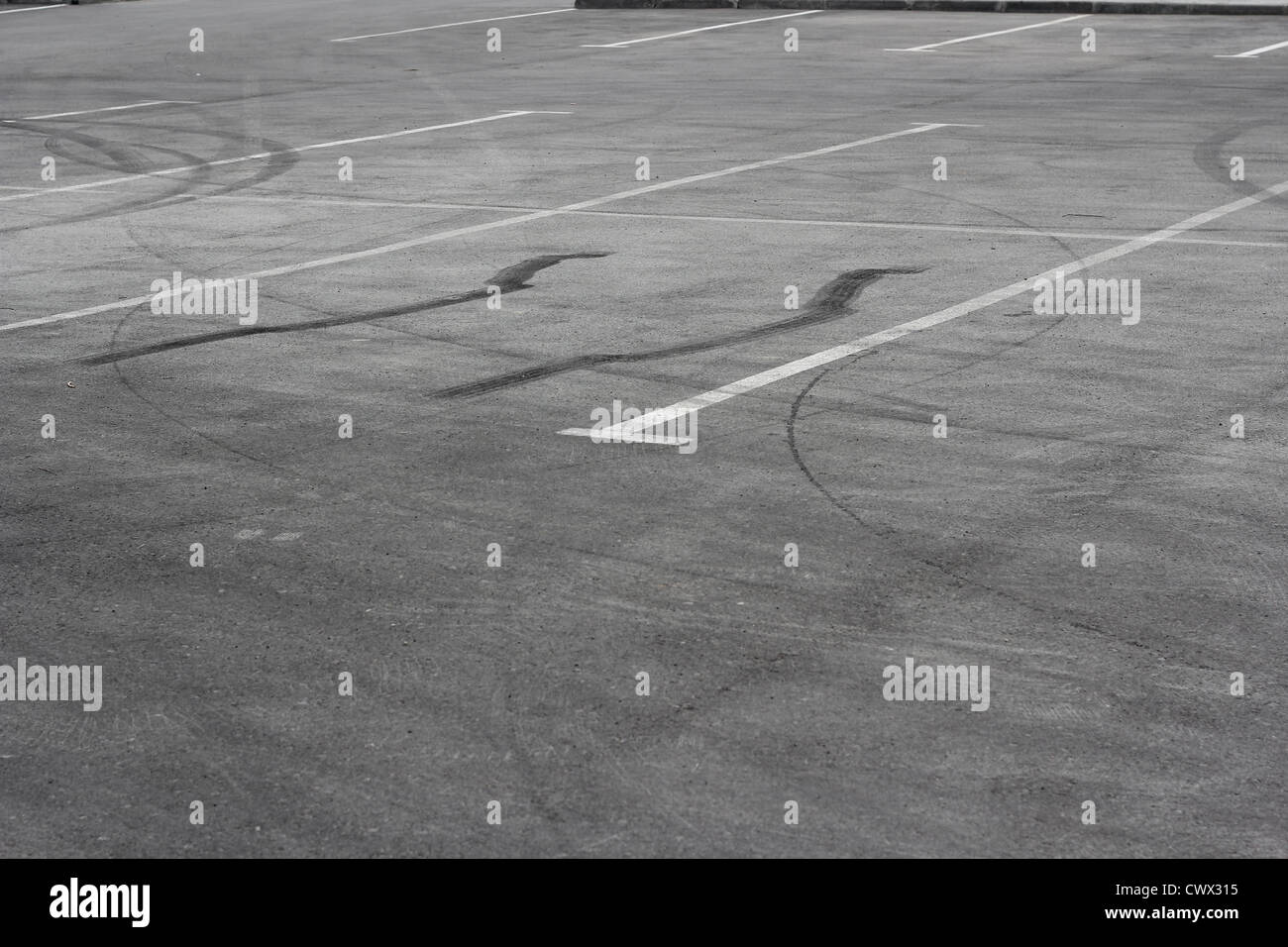 Traces of a braking on an asphalt Stock Photo - Alamy