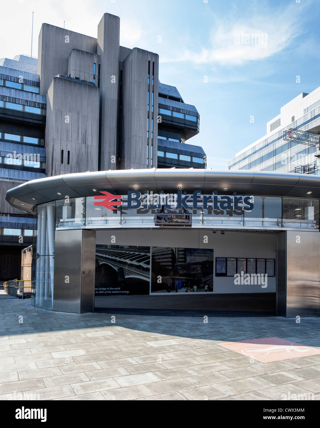 Blackfriars station entrance hi-res stock photography and images - Alamy