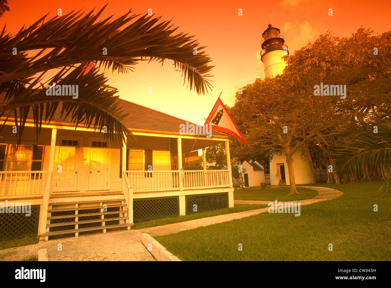 KEEPERS QUARTERS AND LIGHTHOUSE KEY WEST OLD TOWN HISTORIC DISTRICT ...