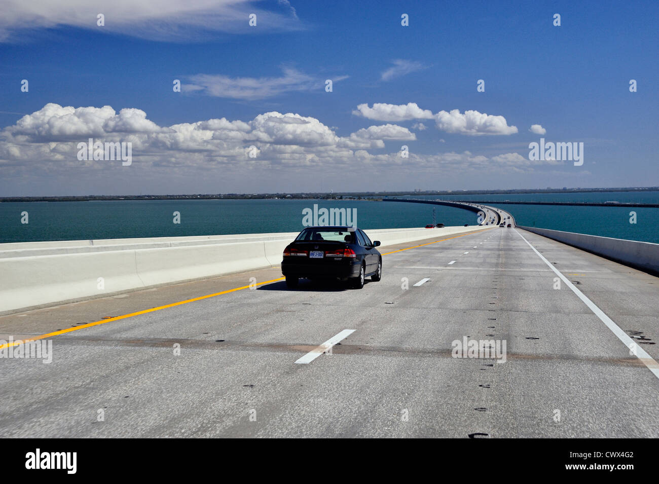 Traffic on the Bob Graham Bob Graham Sunshine Skyway Bridge causeway ...
