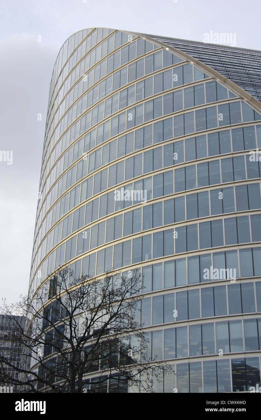 Modern office building in the City of London, England Stock Photo - Alamy