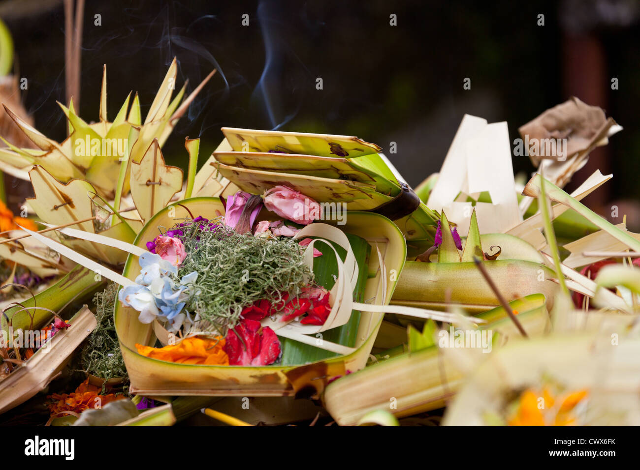 Offering at the temple hi-res stock photography and images - Alamy