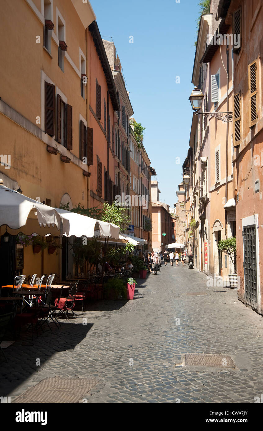 Italy empty street hi-res stock photography and images - Alamy