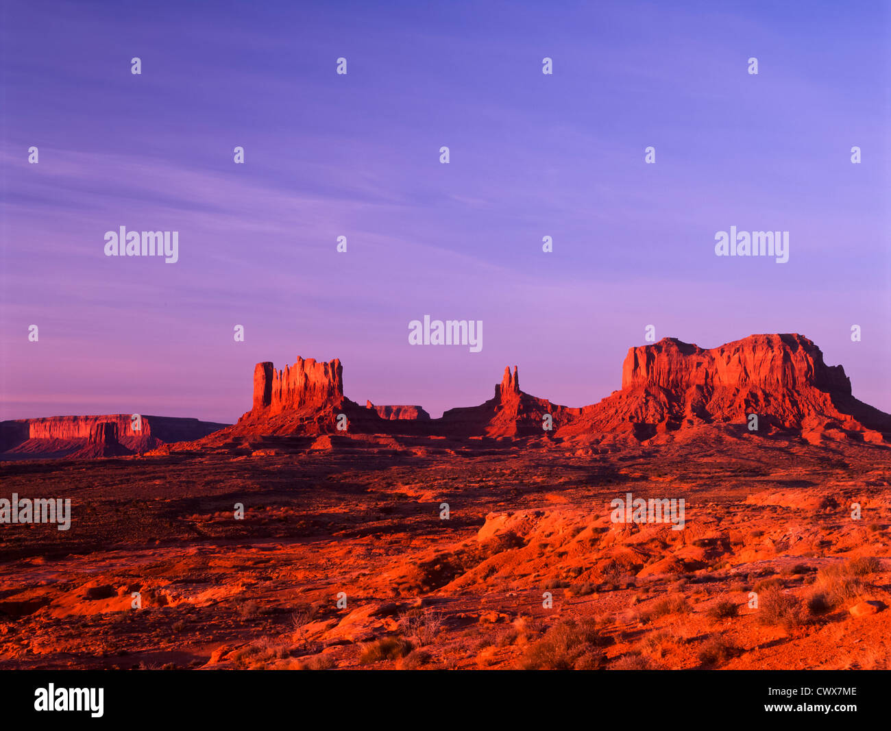 Sunrise on Brigham's Tomb & Castle Butte. Monument Valley Tribal Park ...