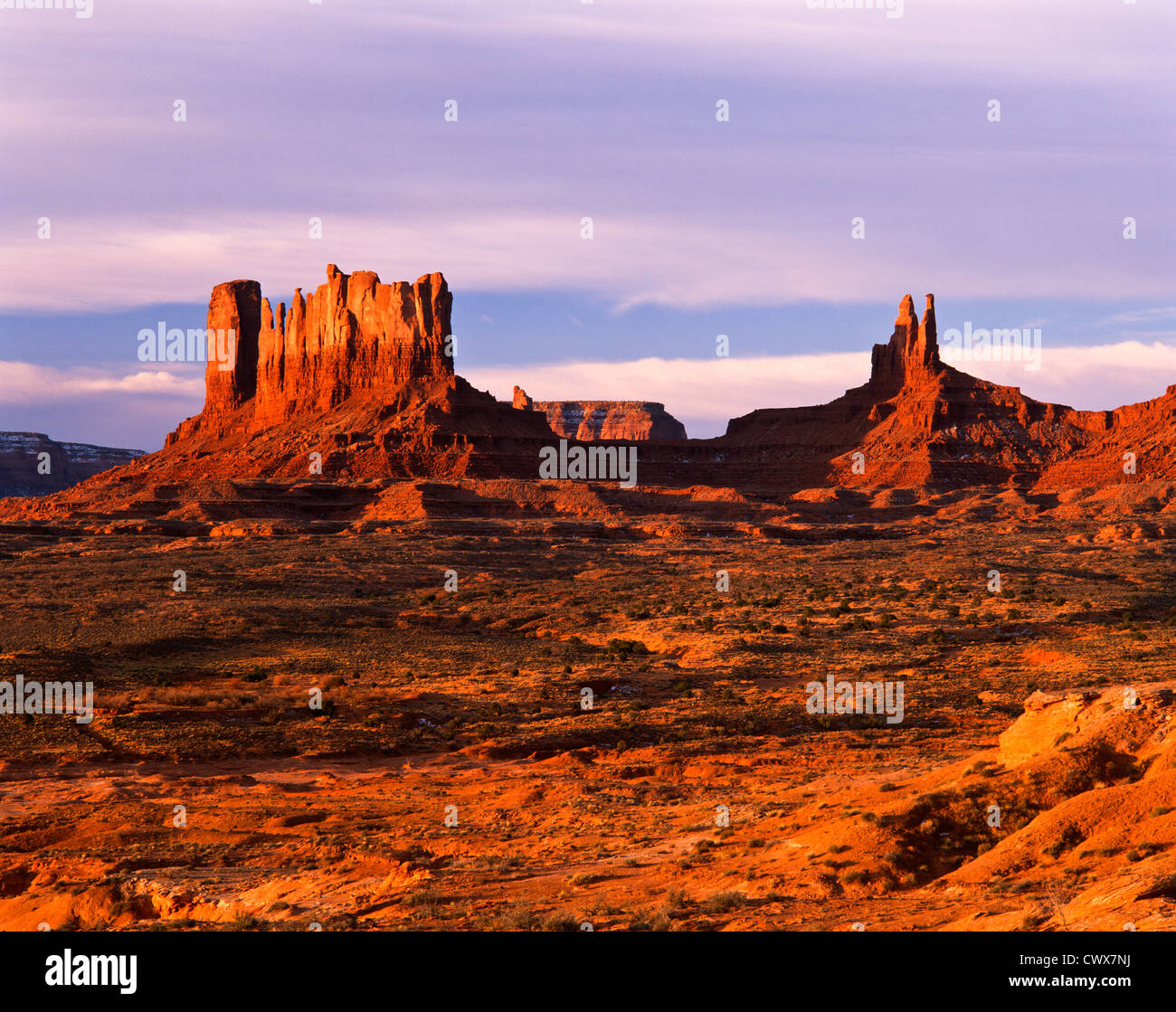 Sunrise on Brigham's Tomb & Castle Butte. Monument Valley Tribal Park ...
