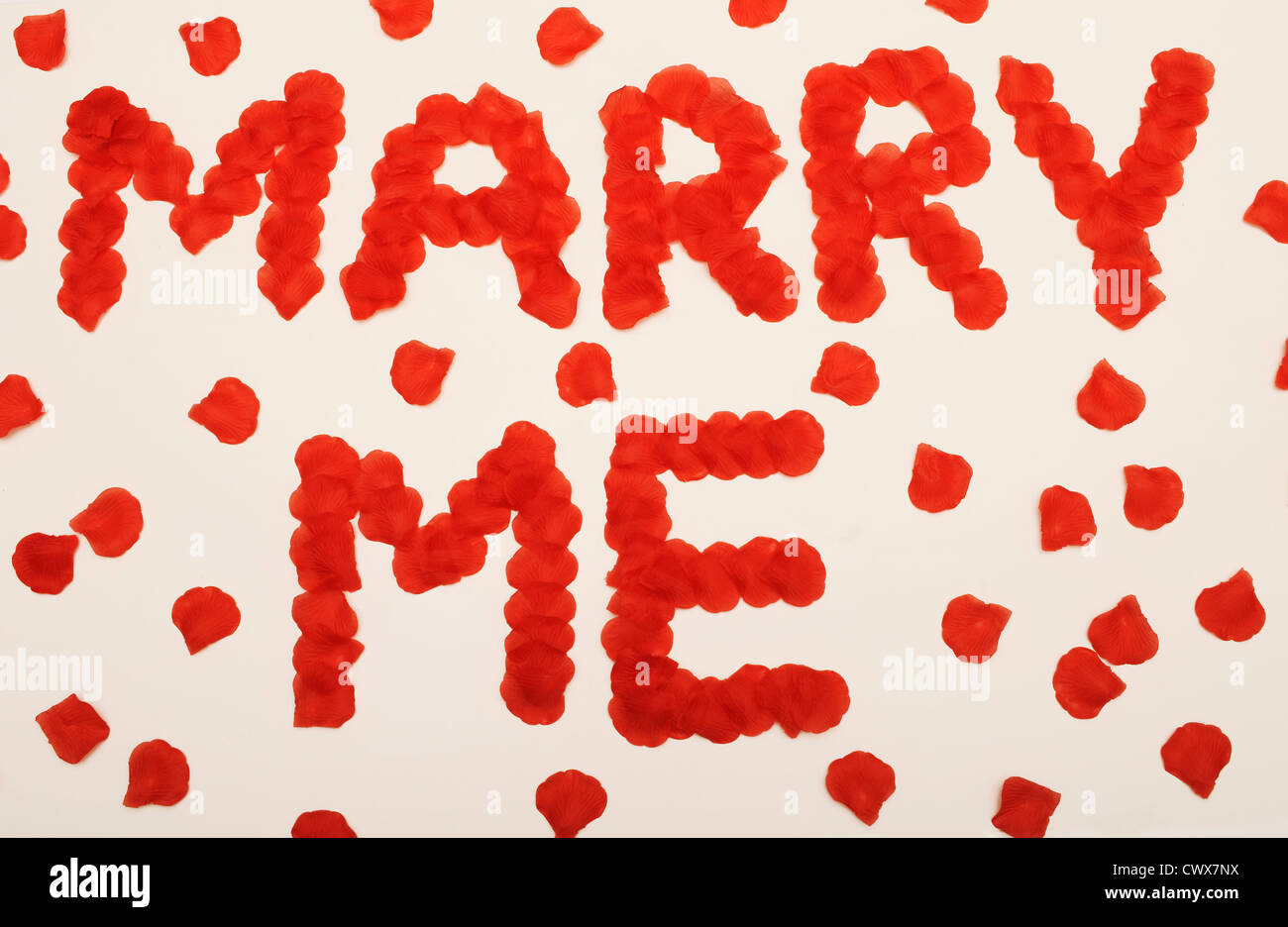 Marry me written hi-res stock photography and images - Alamy