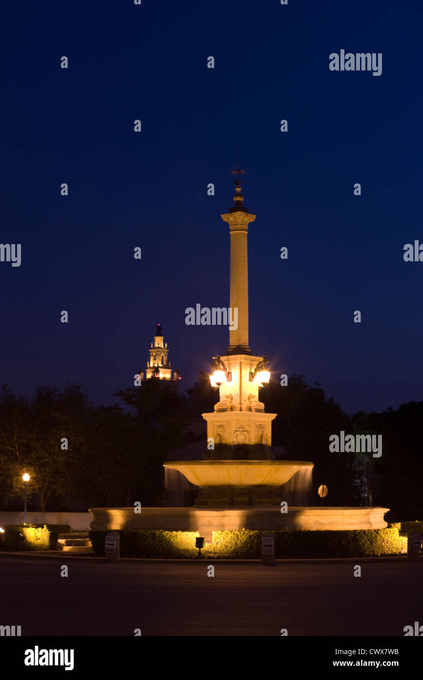 Coral fountain hi-res stock photography and images - Alamy