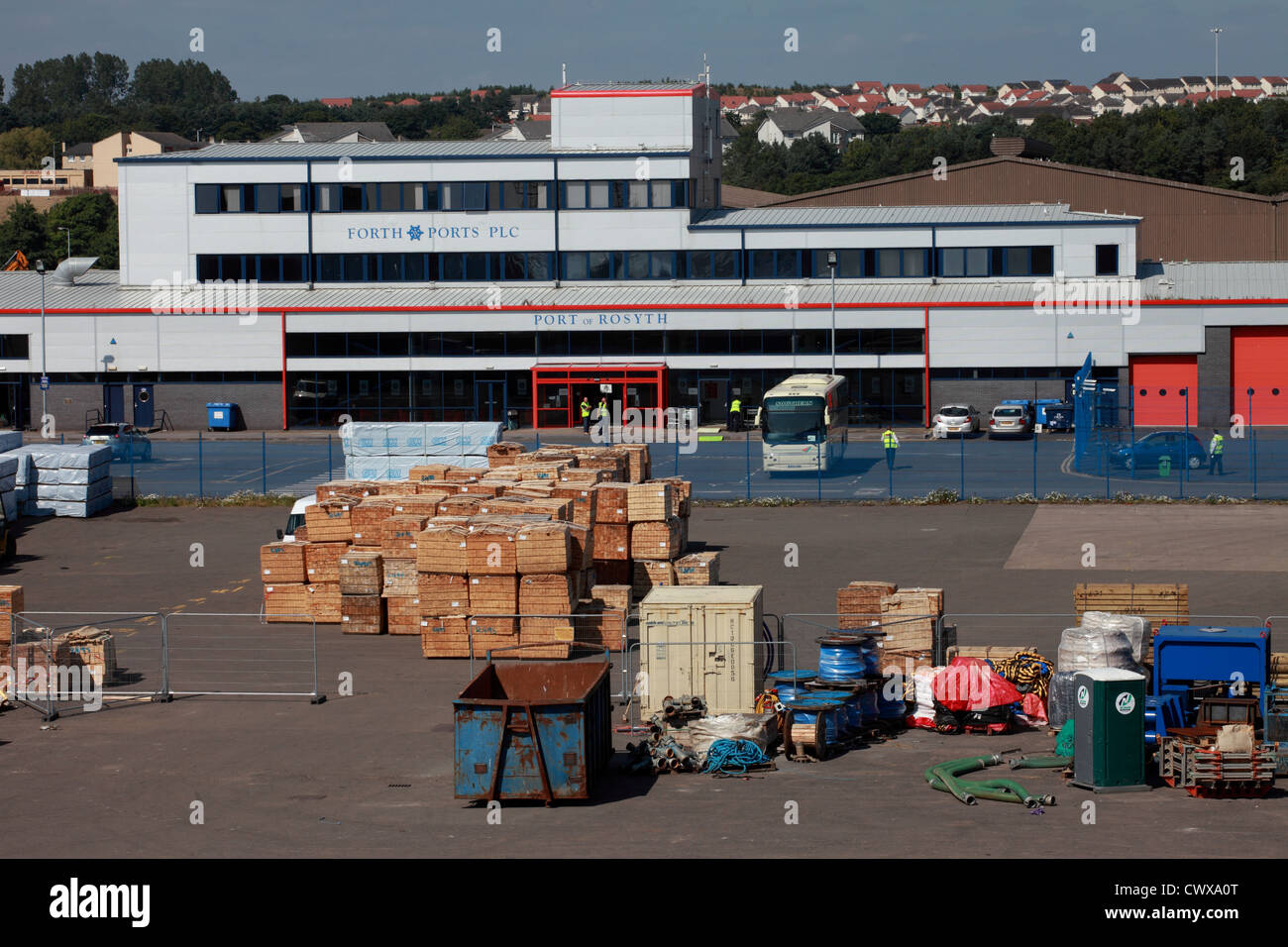 Rosyth docks hi-res stock photography and images - Alamy