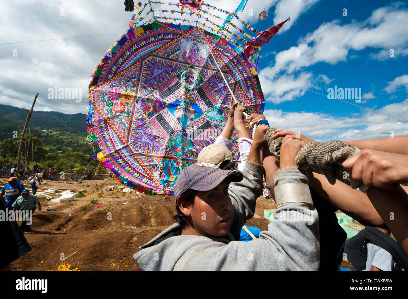 Kites or barriletes, Day Of The Dead, Dia de los Muertos, ceremony in ...