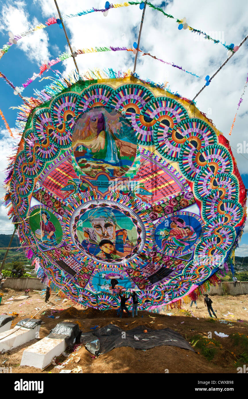 Kites or barriletes, Day Of The Dead, Dia de los Muertos, ceremony in ...