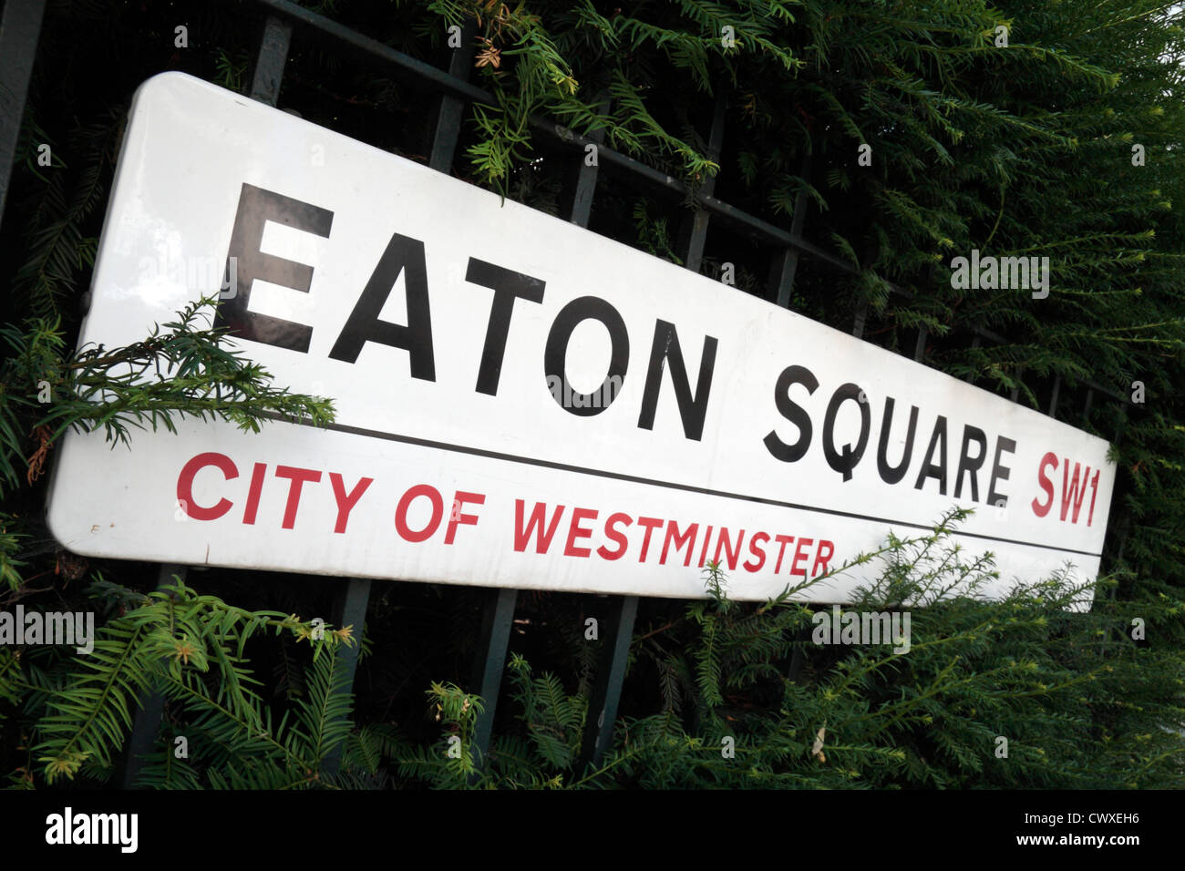 Street sign for Eaton Square, London, SW1. July 2012 Stock Photo - Alamy