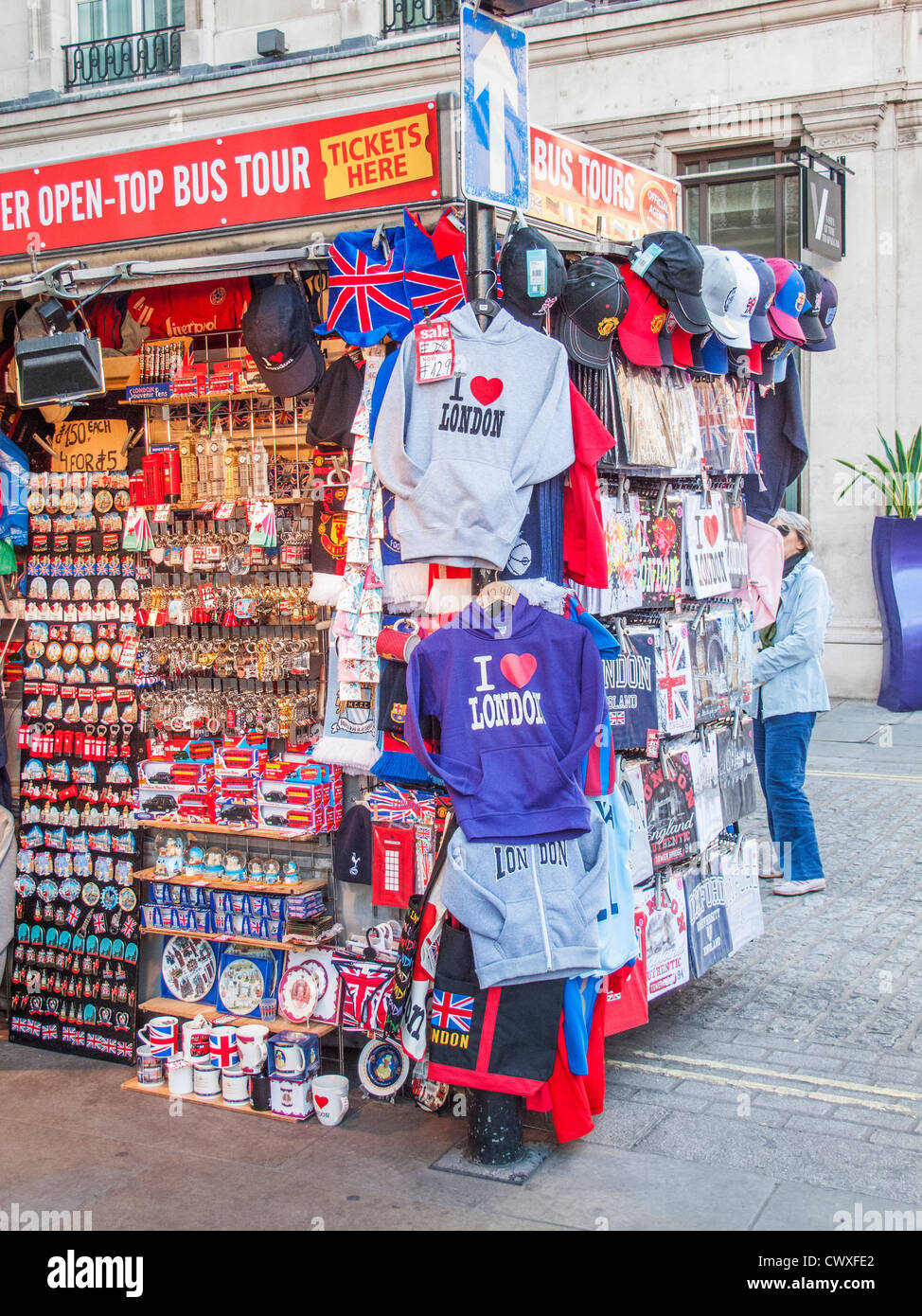 Street souvenir stall near Trafalgar Square, London, UK Stock Photo - Alamy