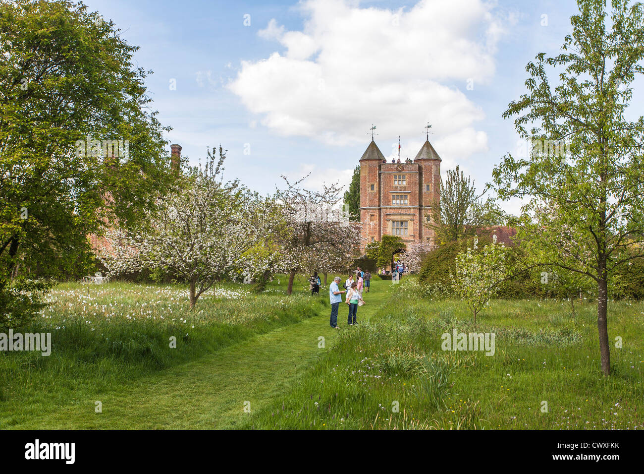 Elizabethan mansion hi-res stock photography and images - Alamy