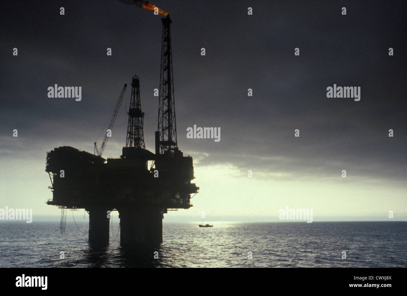Brent delta oil rig platform hi-res stock photography and images - Alamy