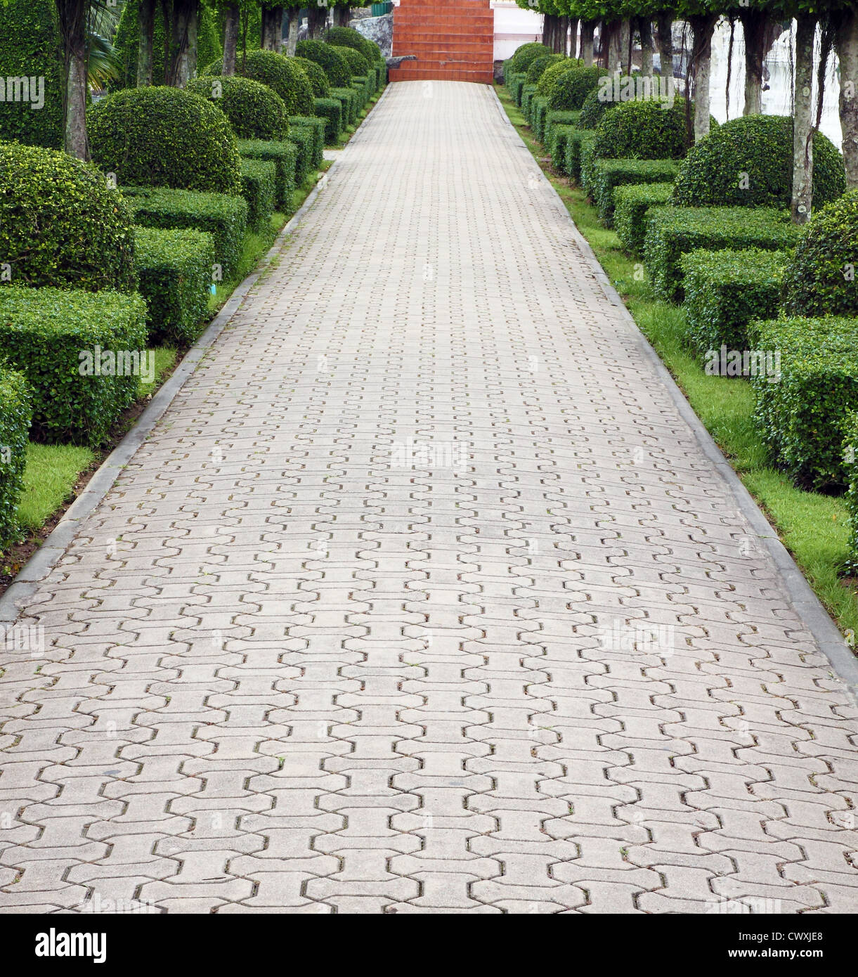 Path pathway tiles hi-res stock photography and images - Alamy