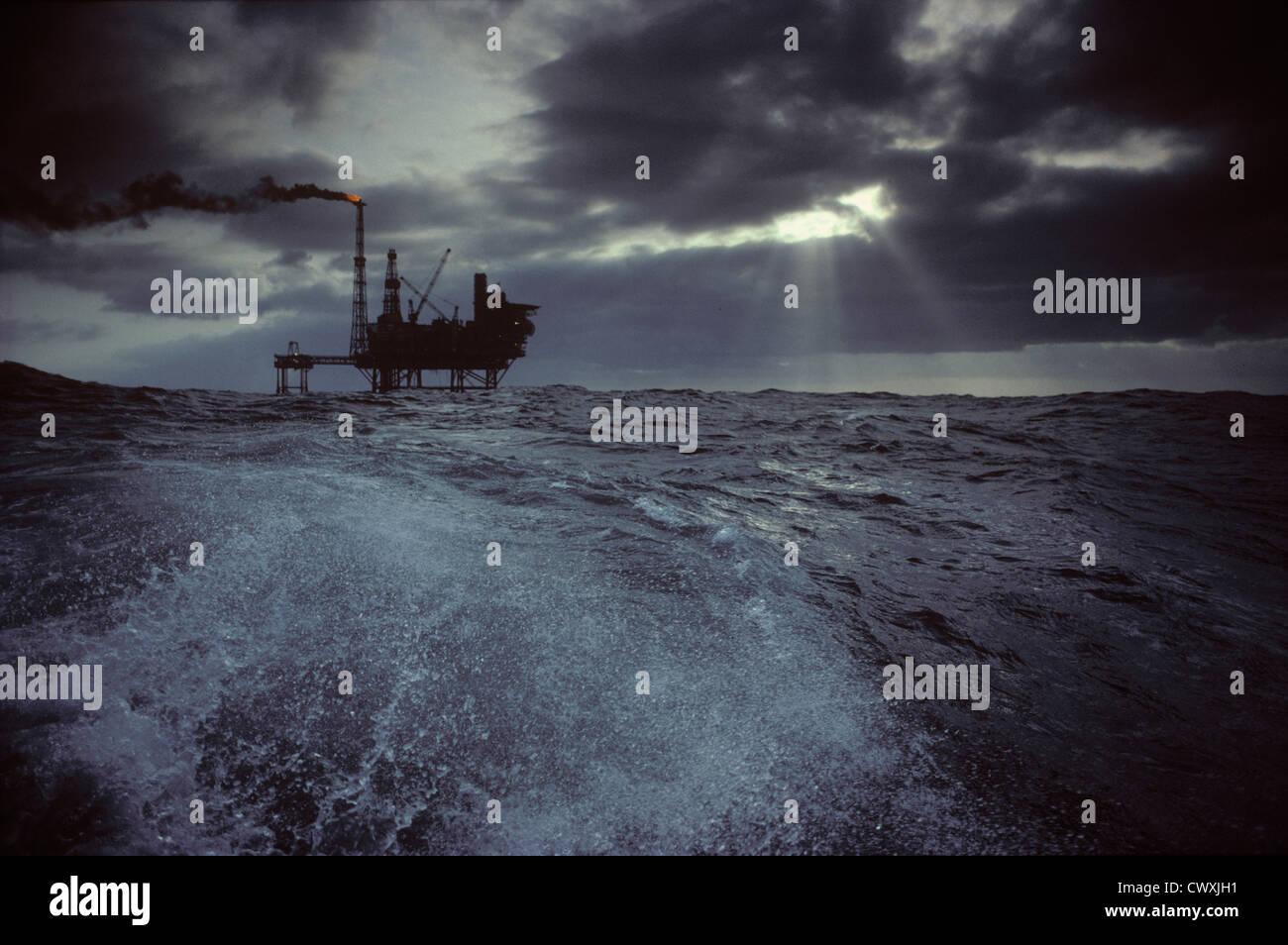 Oil rig rough sea hi-res stock photography and images - Alamy