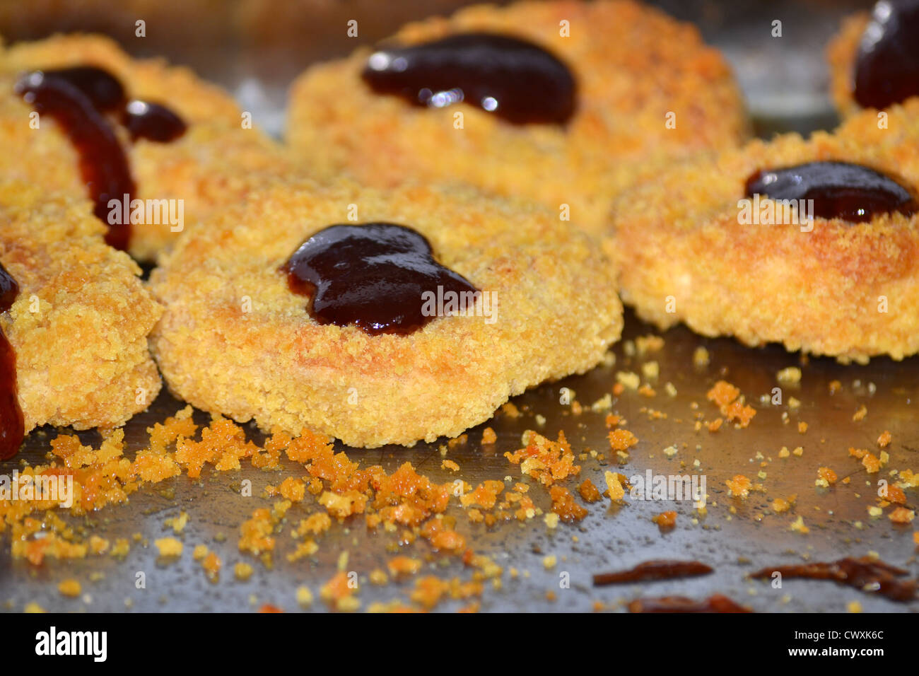 Crispy chicken nuggets with bbq sauce Stock Photo - Alamy