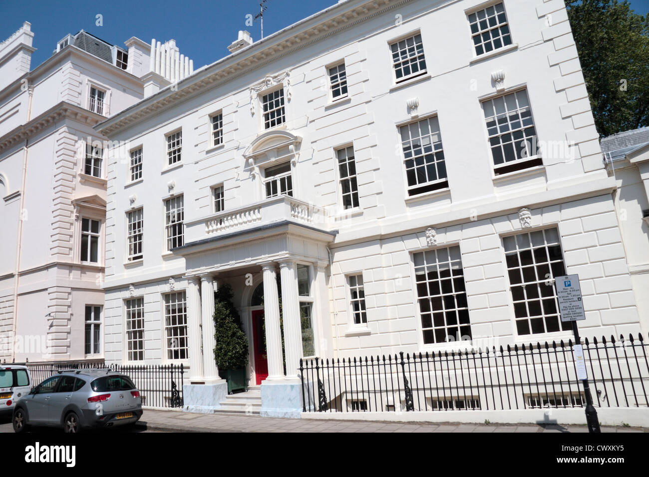 Lowndes House, Lowndes Place, London SW1X 8DB Stock Photo - Alamy
