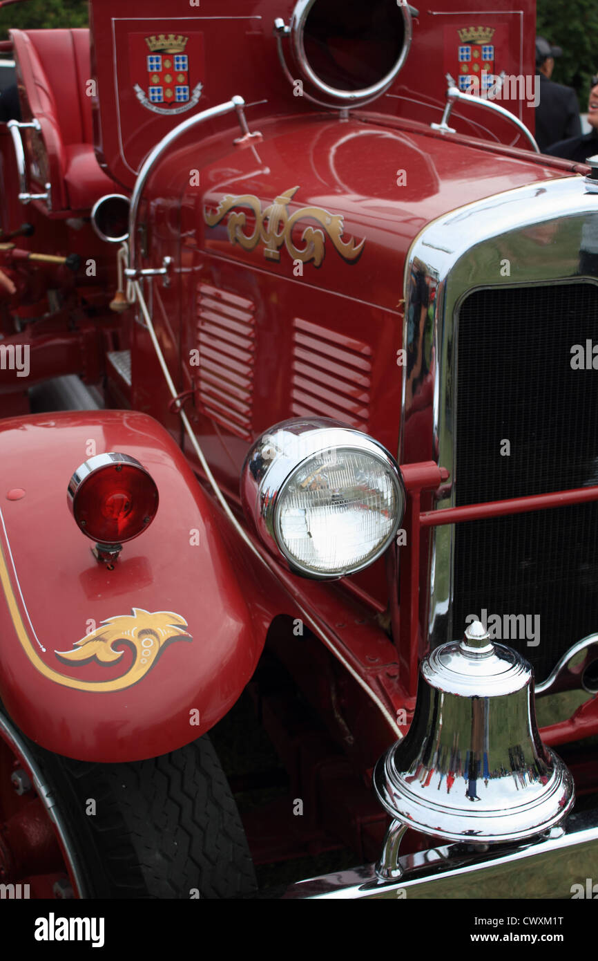 Old red fire truck hi-res stock photography and images - Alamy