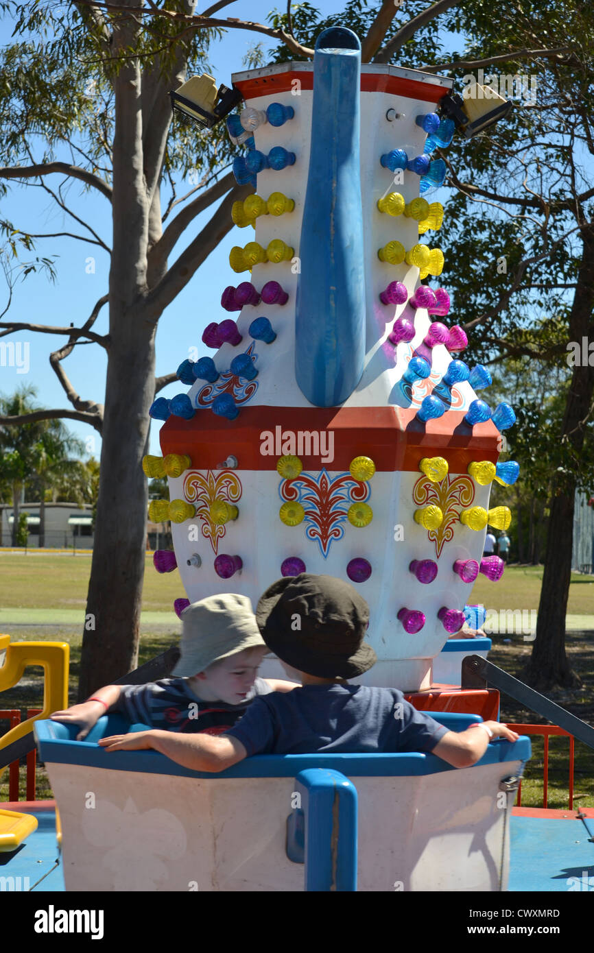 Tea cup ride hi-res stock photography and images - Alamy