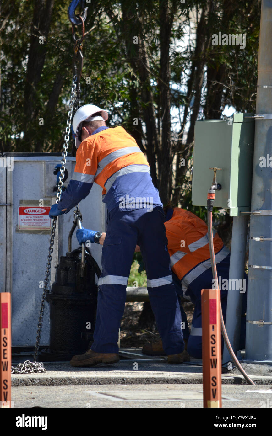 Sewer workers hi-res stock photography and images - Alamy