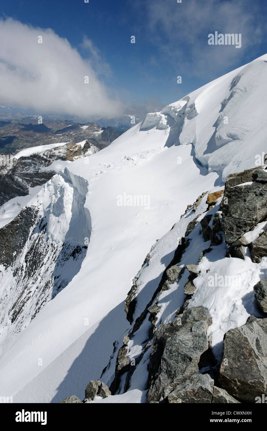 Dangerous ice cliffs hi-res stock photography and images - Alamy
