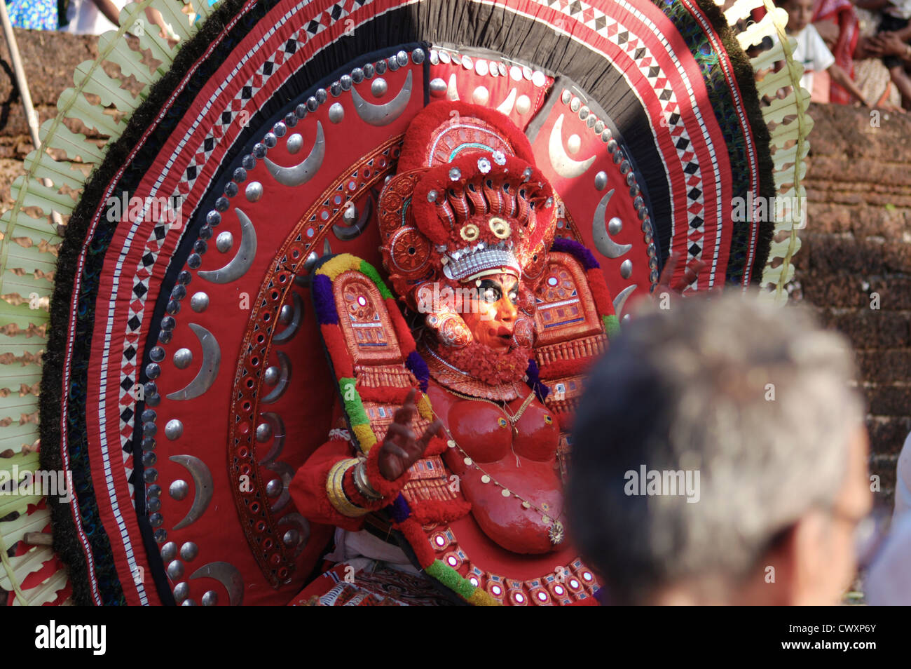 Theyyam an ancient ceremonial dance of northern kerala invoking gods ...