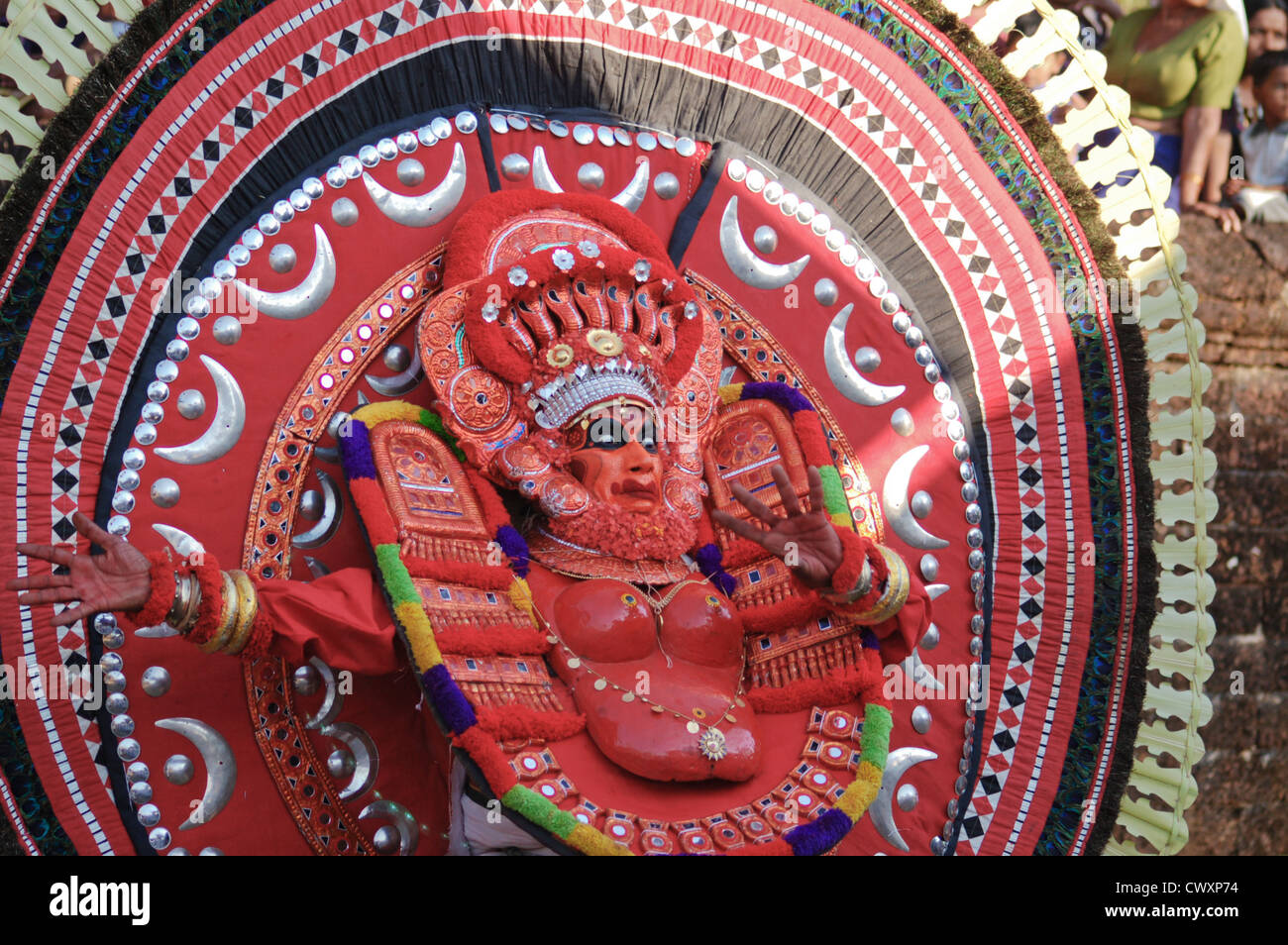 Theyyam an ancient ceremonial dance of northern kerala invoking gods ...