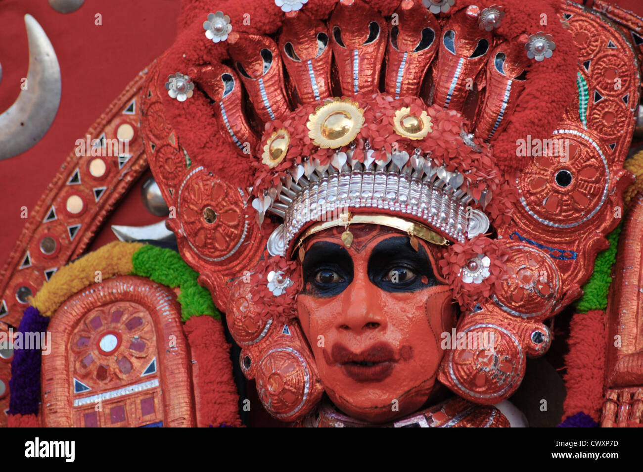 Theyyam an ancient ceremonial dance of northern kerala invoking gods ...