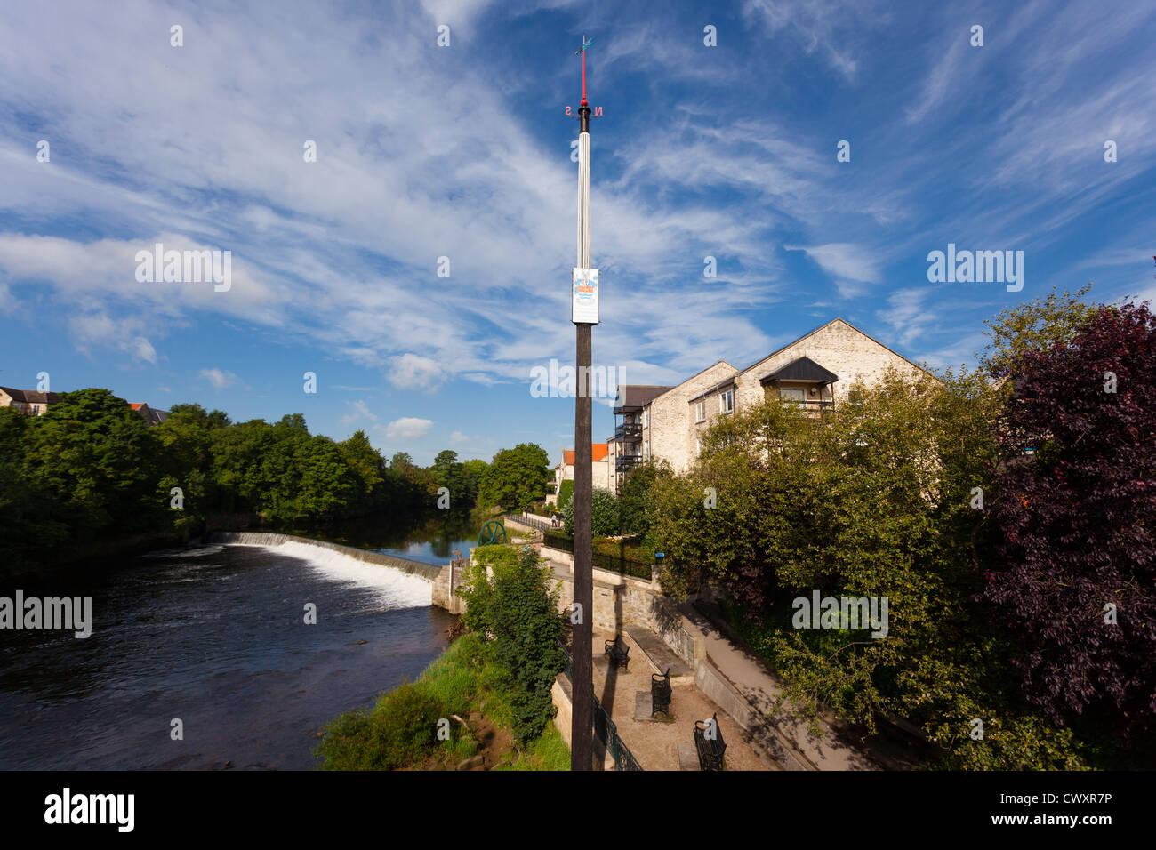 The Wetherby town crest on a lamppost beside Wetherby Bridge Stock ...