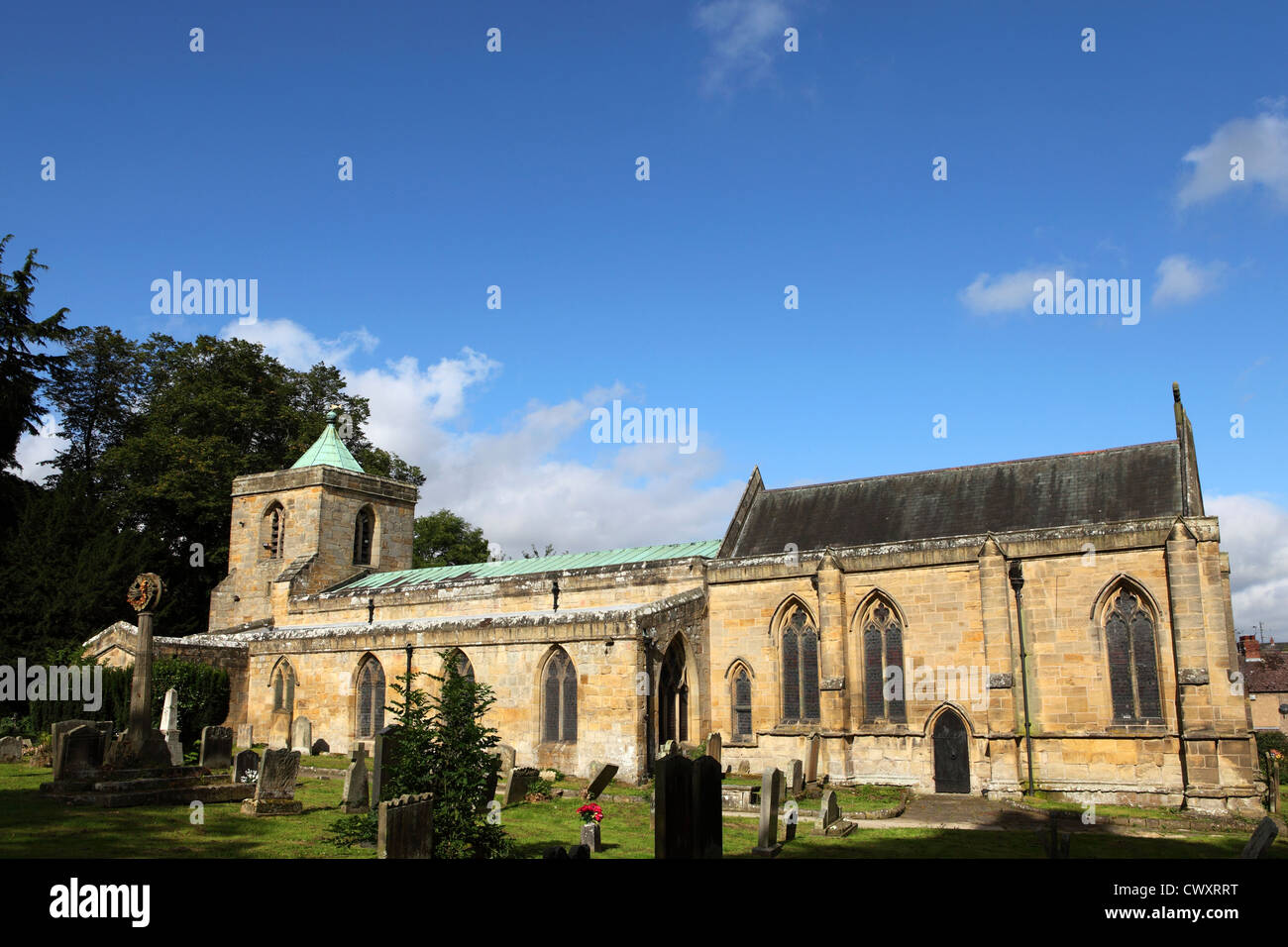 Churchyard of St Mary's church in Morpeth, Northumberland, England ...