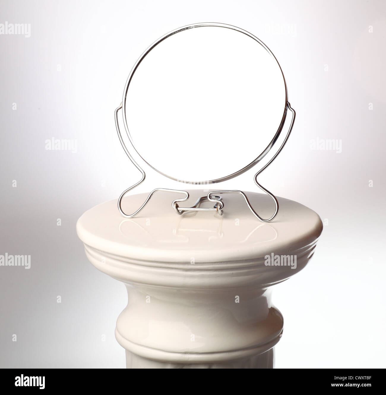 free-standing mirror - Single greek column Stock Photo - Alamy